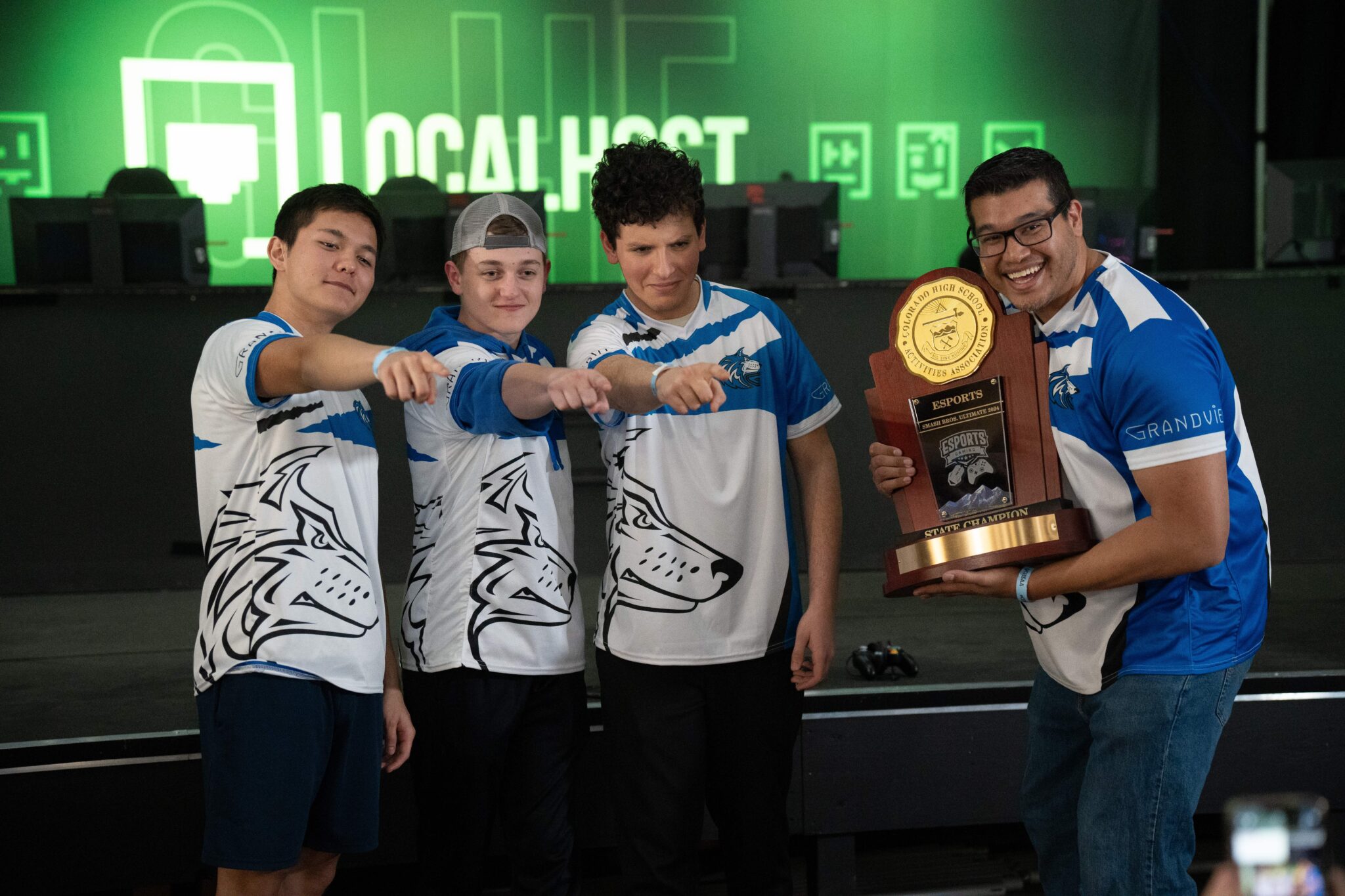 PlayVS - We Power Scholastic School Esports